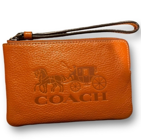 Coach | Bags | Coach Pebbled Leather Horse And Carriage Embossed Corner ...
